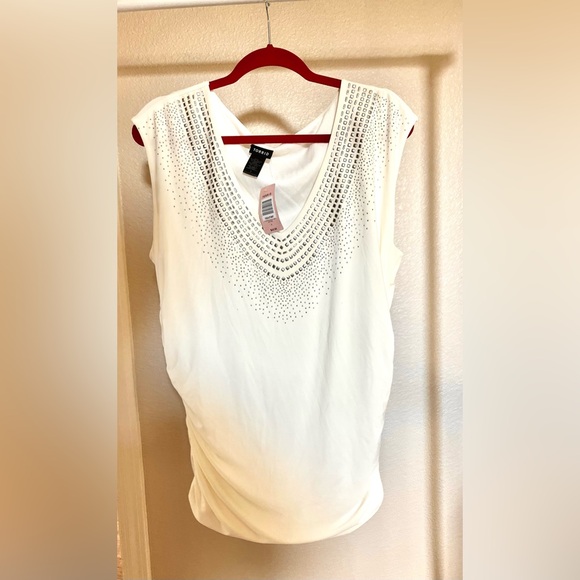 torrid | Tops | Torrid White Top With Silver Embellished Details Size K ...